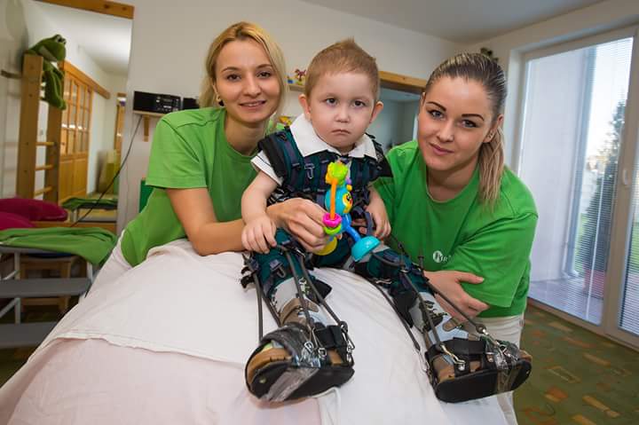 ĽudiaĽuďom.sk - Rehabilitácie ma raz postavia na nožičky